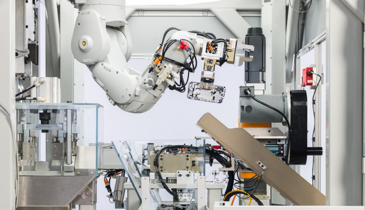 Meet Apple’s New iPhone Recycling Robot | Dogtown Media
