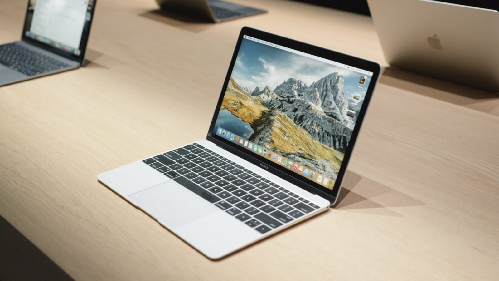 What the Touchbar Means for iOS and OSX App Users | Dogtown Media
